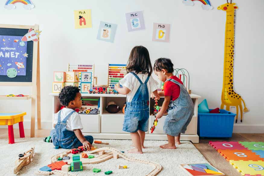 When to Change Daycare Providers: 8 Reasons Parents Switch