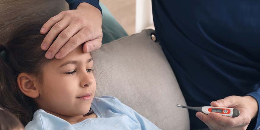 Natural Ways to Reduce Fever in Kids – A Parent’s Guide